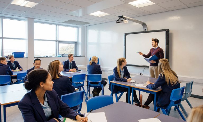 Grading system in UK schools - SATs, GCSEs, A Levels and NSAs